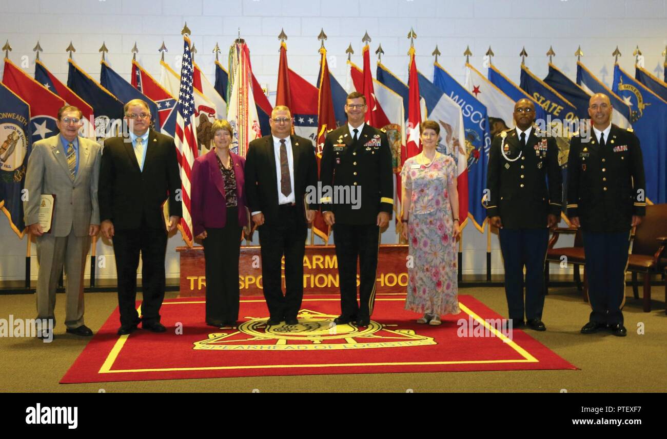 The 2017 Distinguished Member of the Regiment award recipients pose for ...