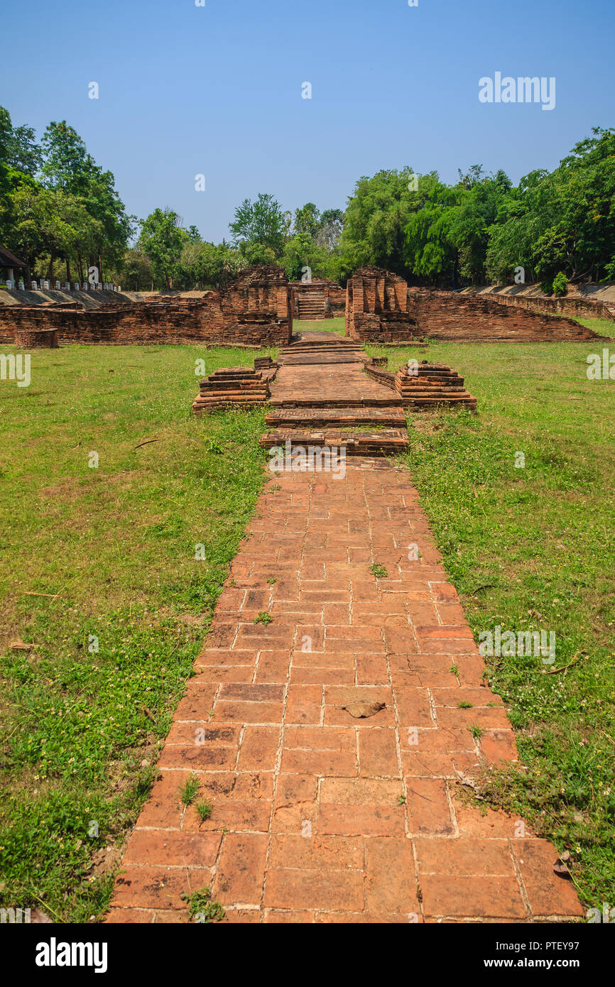 Old Wat Nan Chang temple, one of the ruined temples in Wiang Kum Kam ...