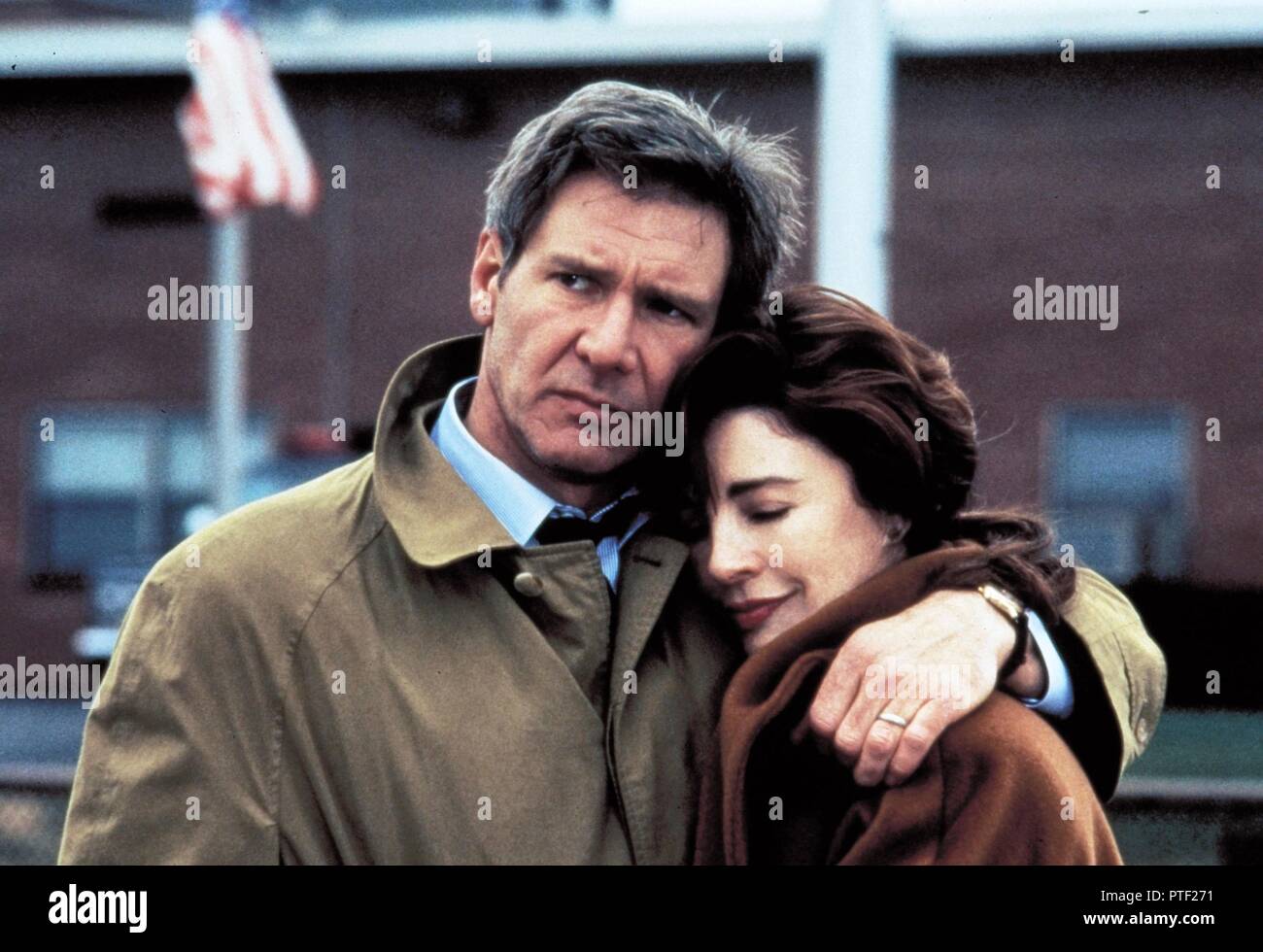 Original film title: CLEAR AND PRESENT DANGER. English title: CLEAR AND ...