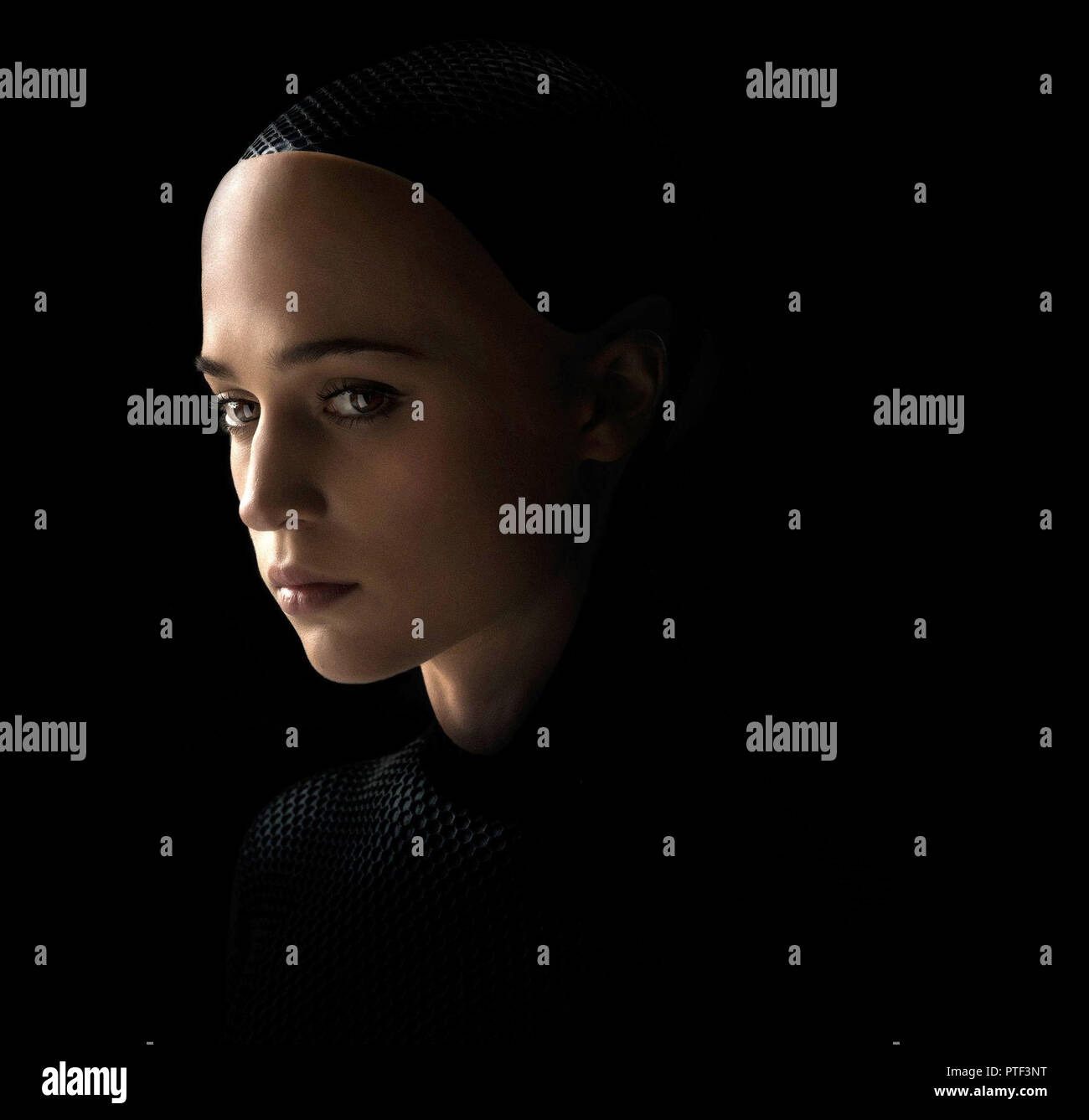 Alicia vikander machina hi-res stock photography and images - Alamy