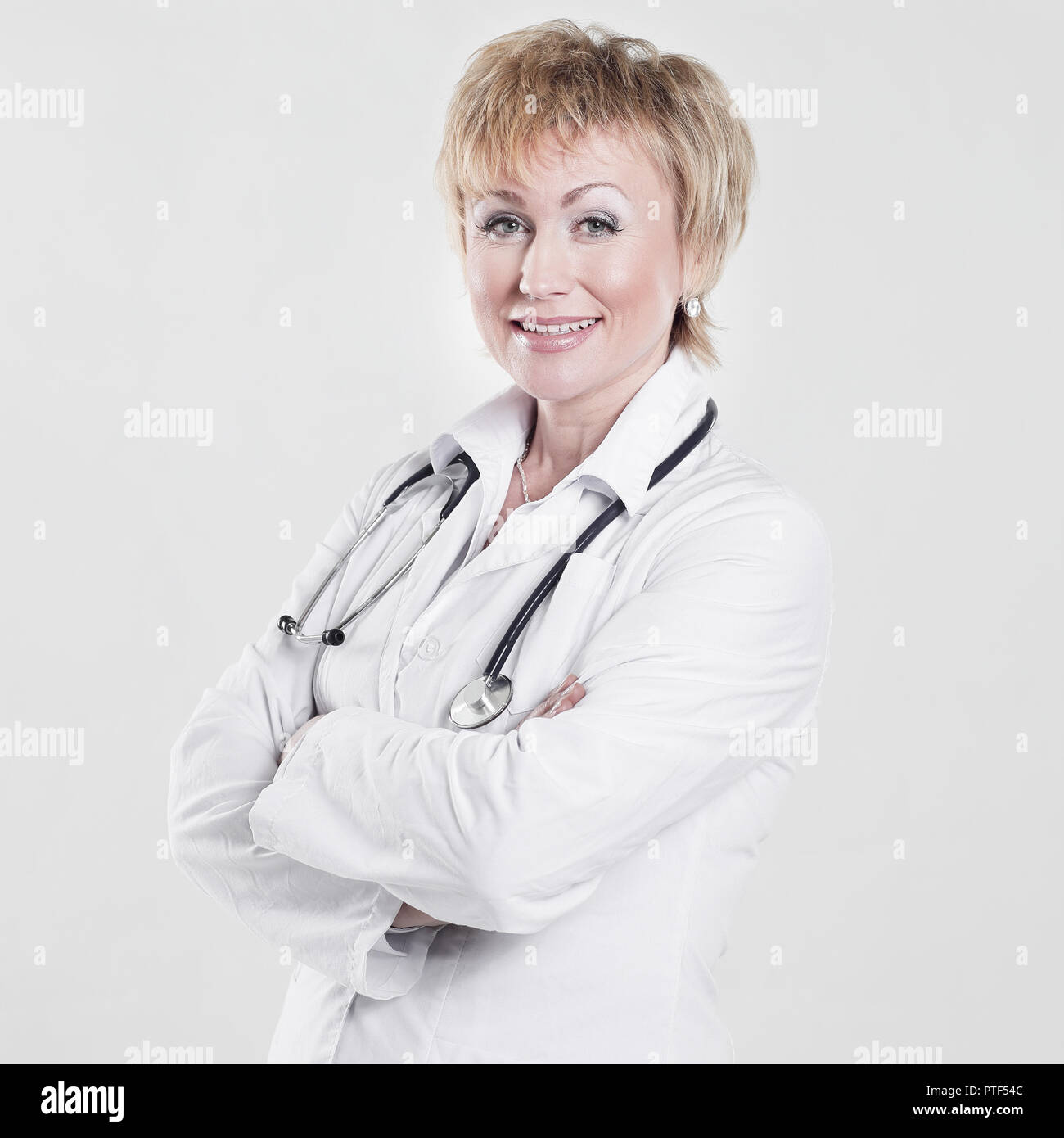 Practicing woman doctor stethoscope hi-res stock photography and images ...