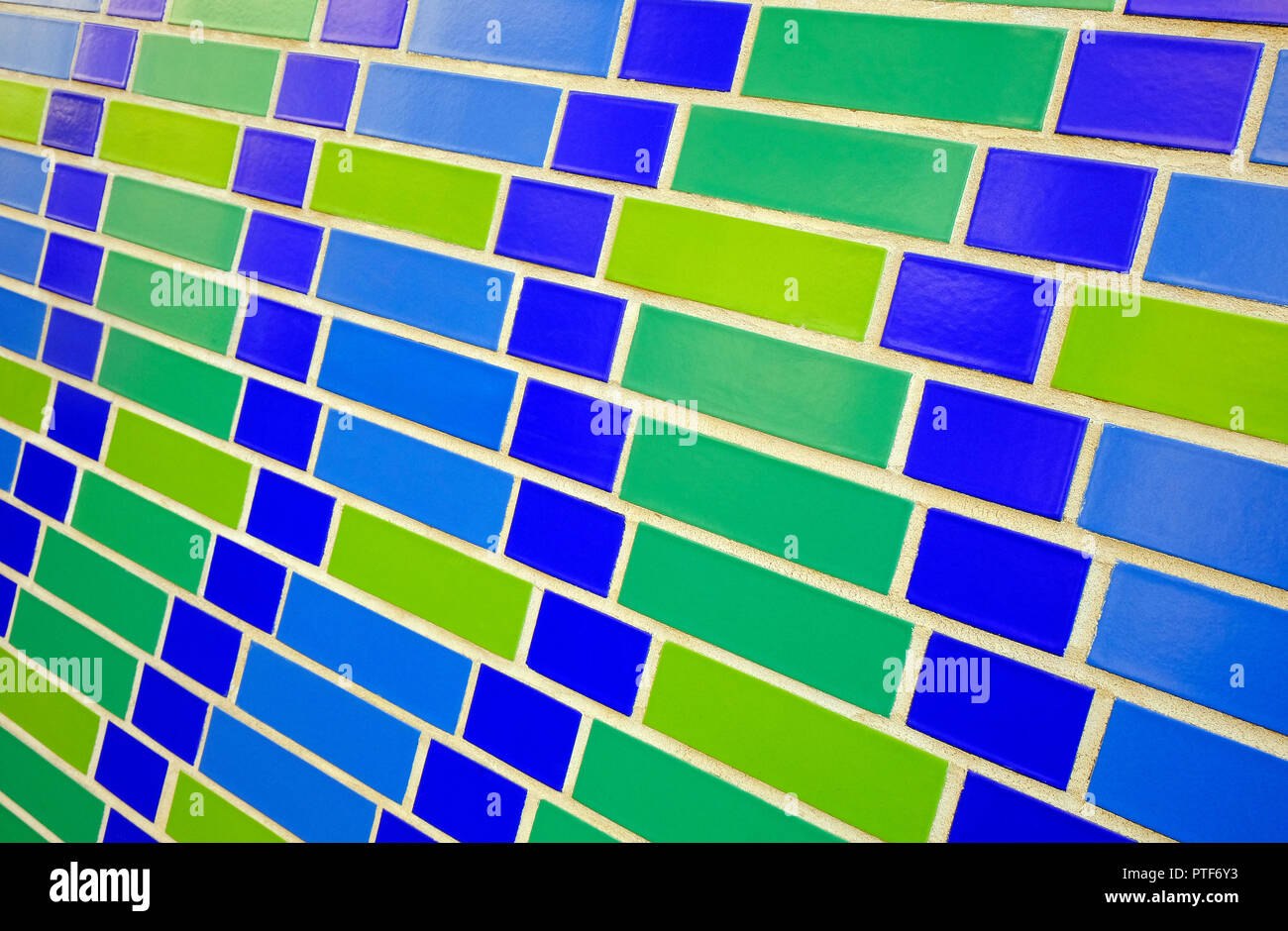 Blue tile hi-res stock photography and images - Alamy