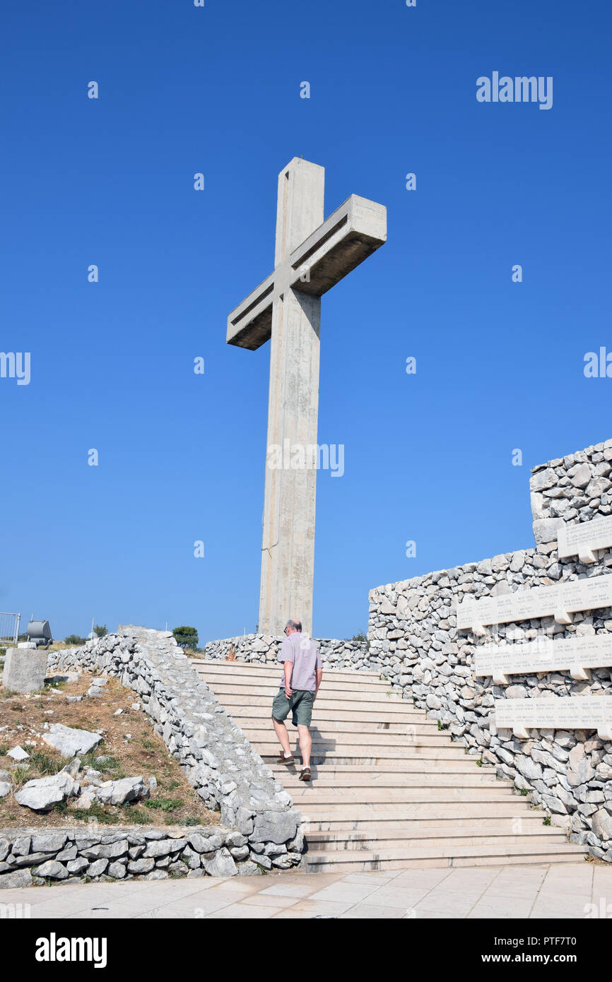 Monument to the Fallen Croatian Veterans of the Homeland War 1991-1995 ...