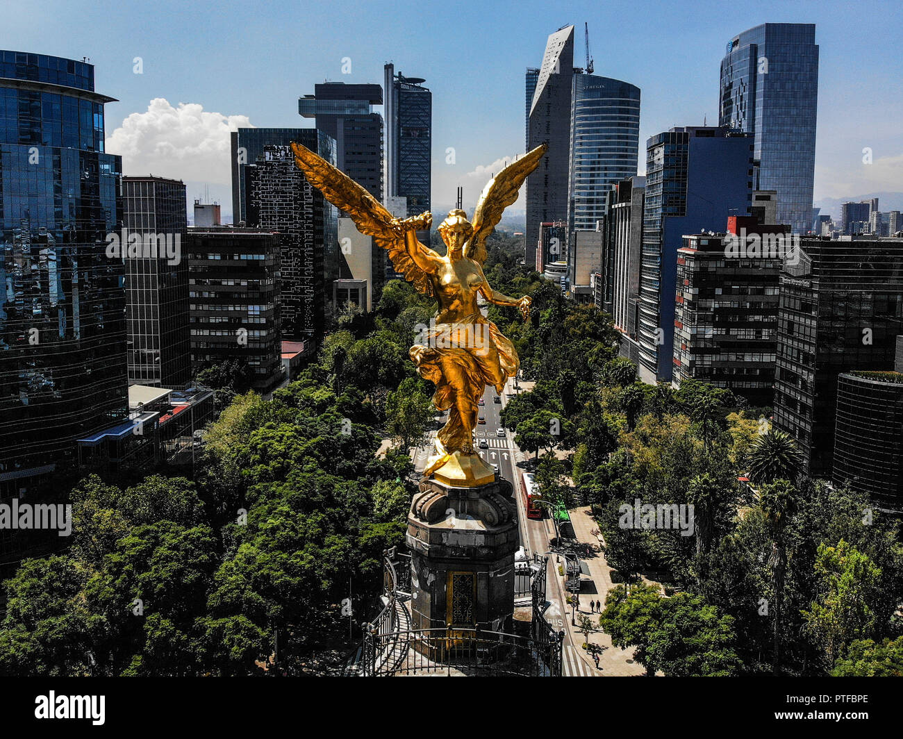 View area of Monument to the Independence of Mexico. The Angel or The ...