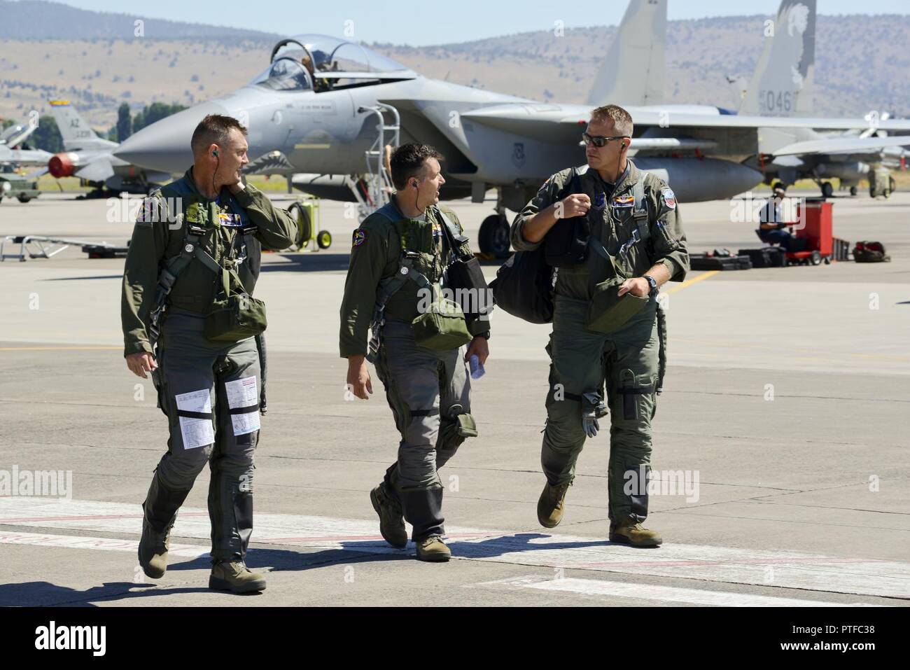 U.S. Air Force F-16 Fighting Falcon pilots assigned to the 162nd ...
