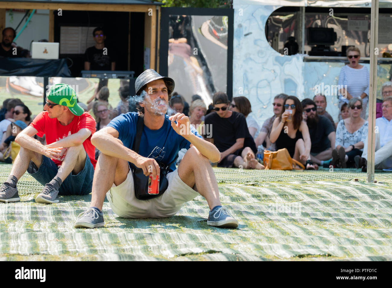 Montreux jazz festival crowd hi-res stock photography and images - Alamy