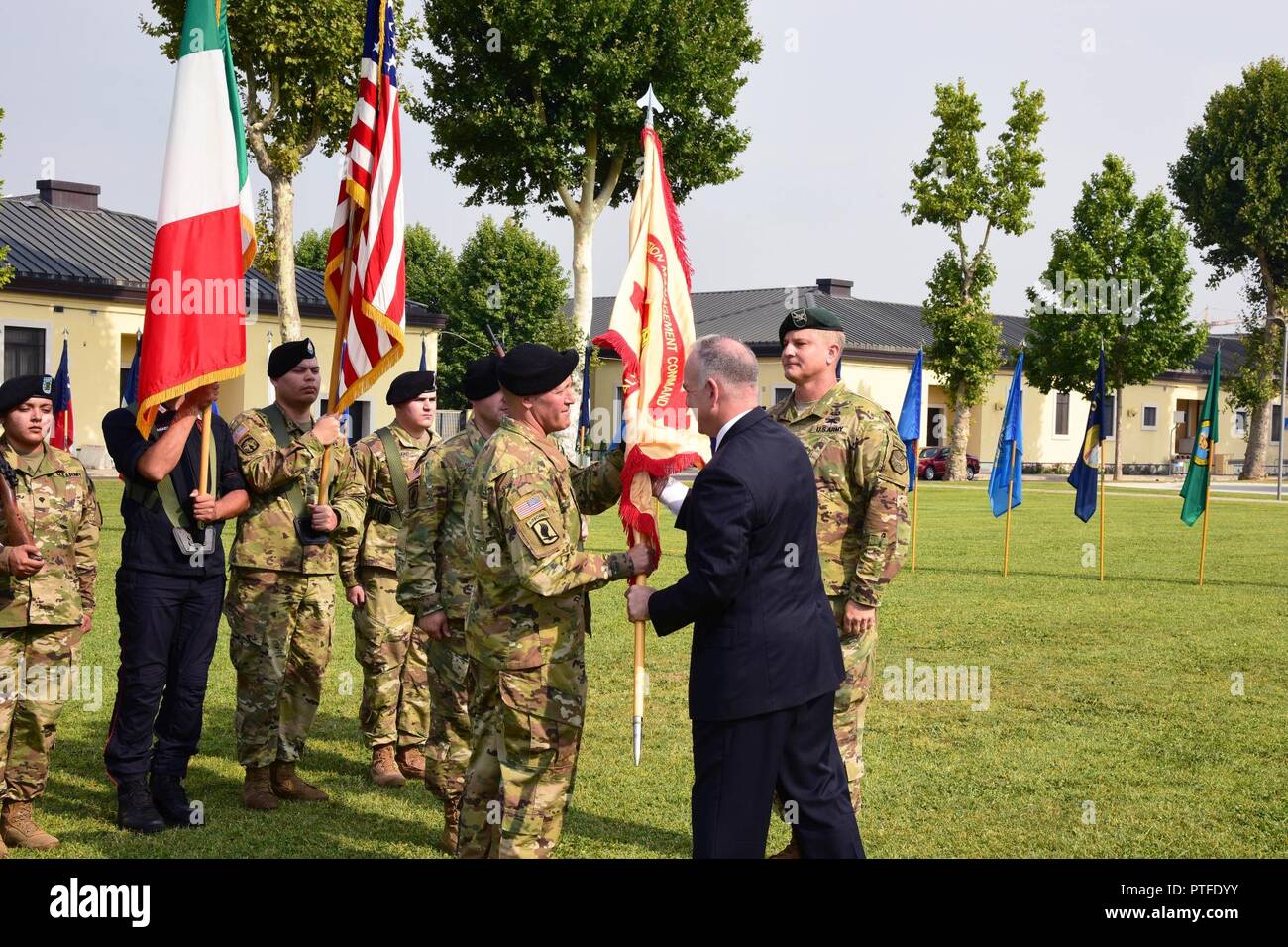 Col steven m marks hi-res stock photography and images - Alamy