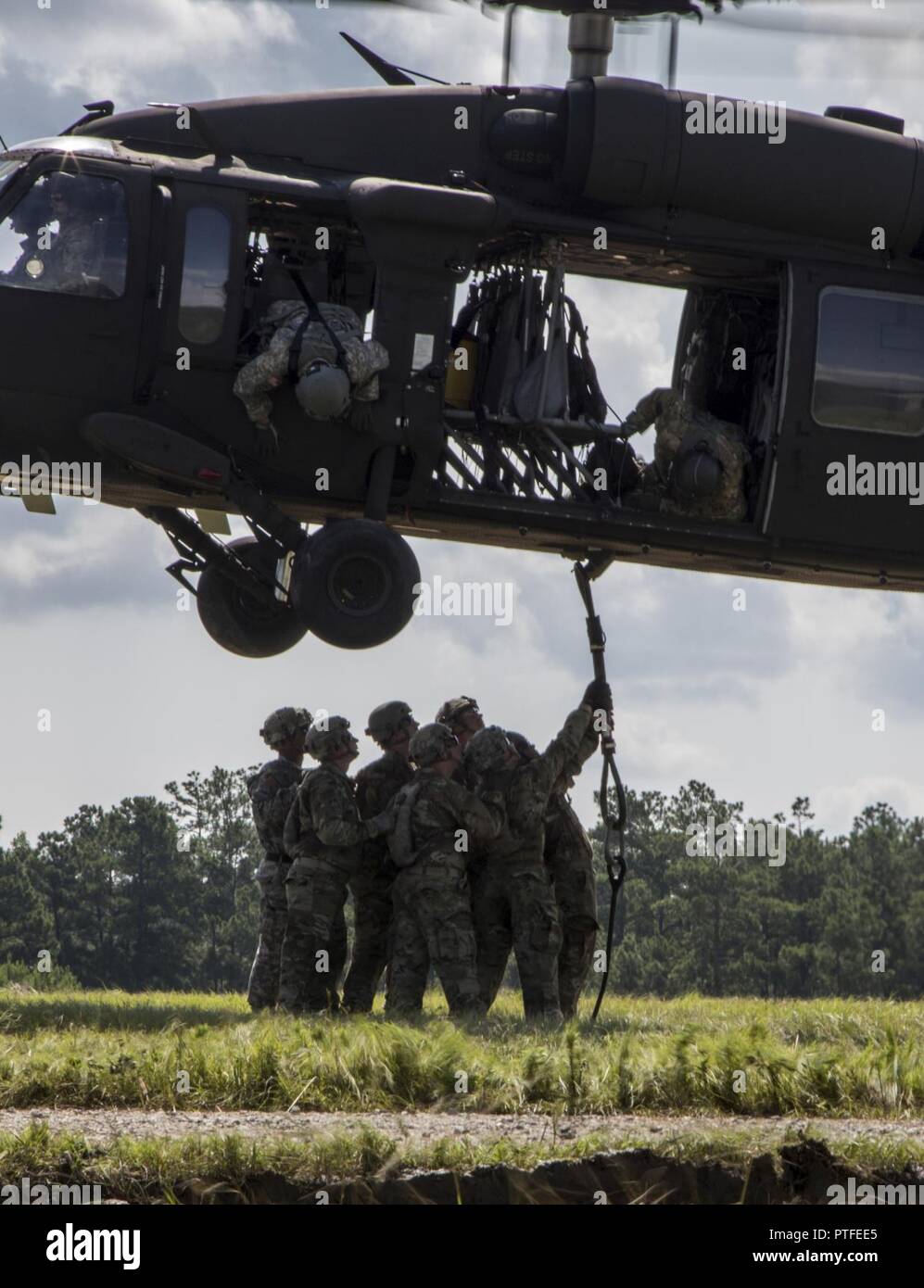 113th brigade support battalion hi-res stock photography and images - Alamy