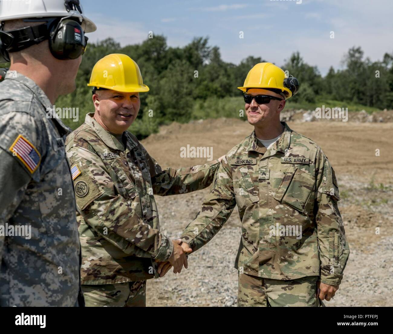 204th engineer battalion detachment hi-res stock photography and images ...