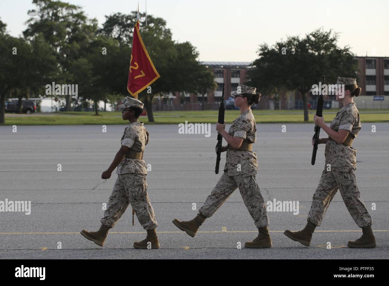 U.S. Marine Corps recruits with Platoon 4027, Oscar Company, 4th ...