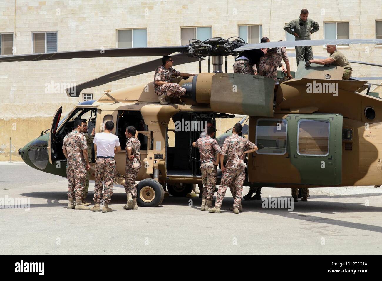 449th aviation support battalion hi-res stock photography and images ...