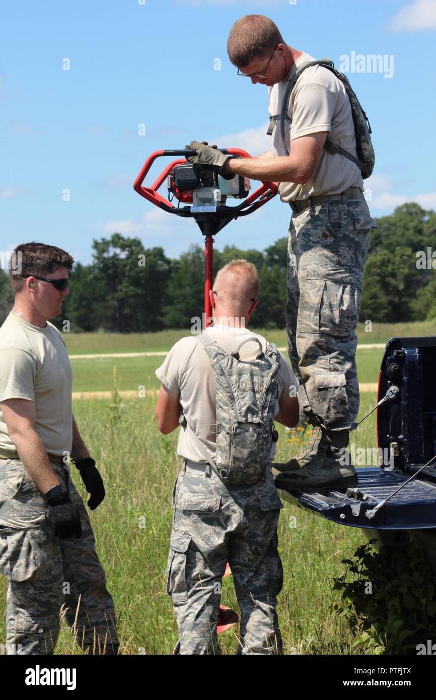 270th air traffic control squadron hi-res stock photography and images ...