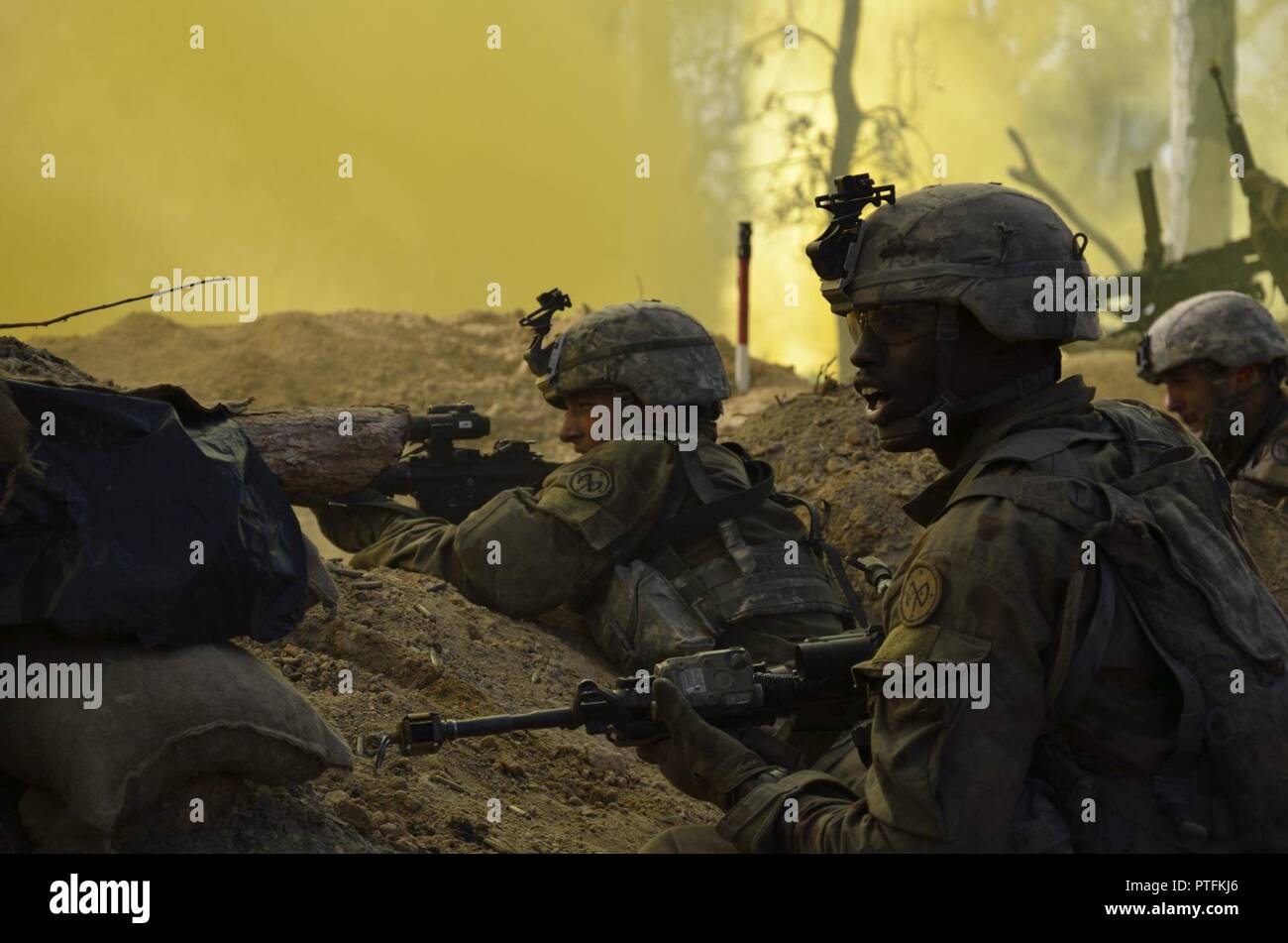 Soldiers from Charlie Company, 1st Battalion 69 Infantry Regiment , New ...