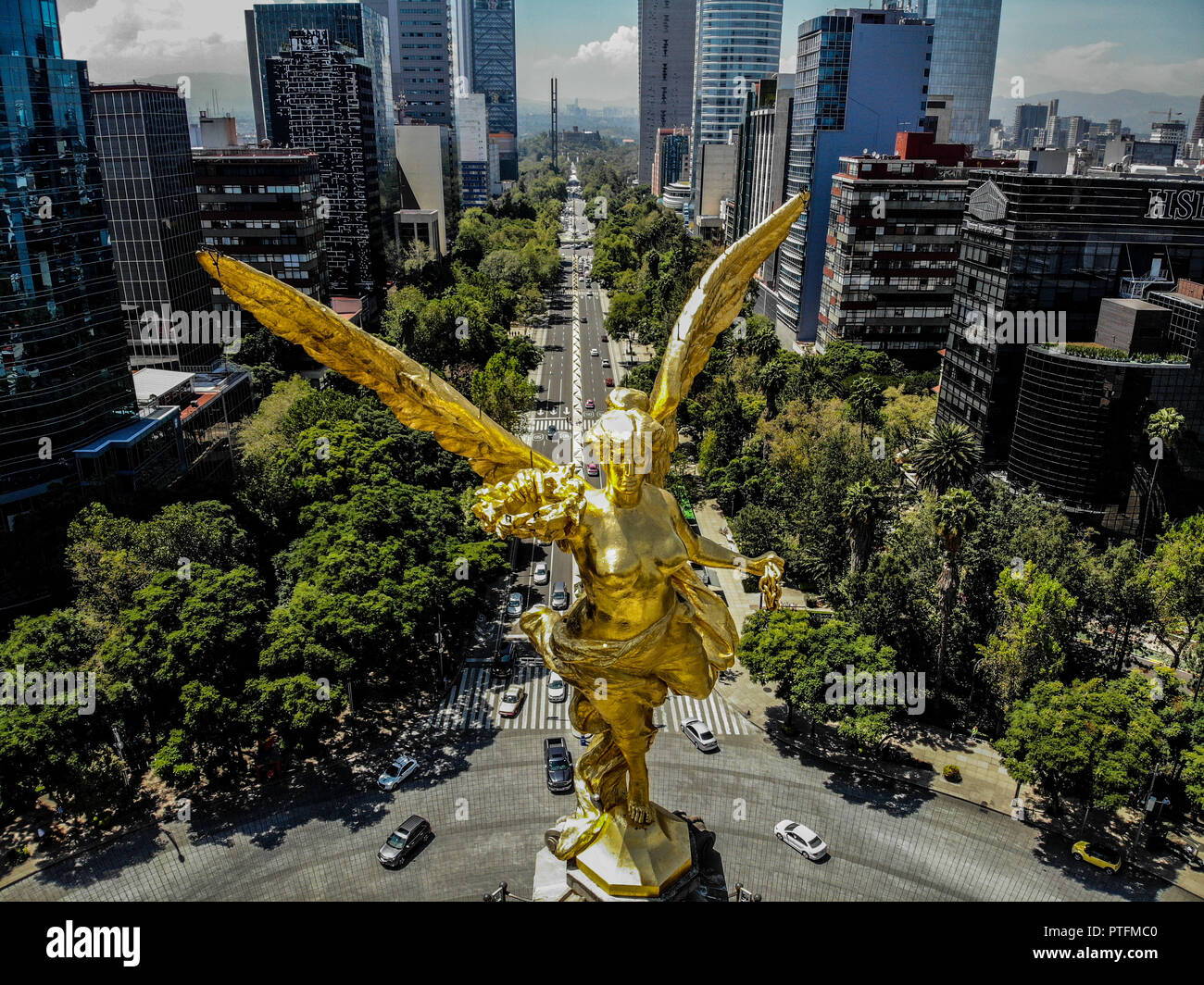 View area of Monument to the Independence of Mexico. The Angel or The ...