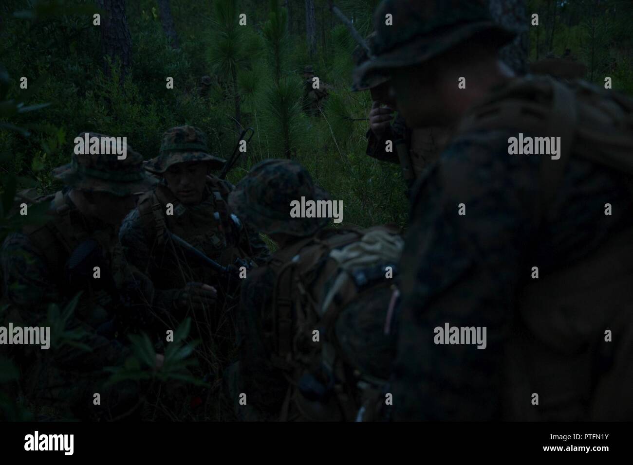 Night land nav hi-res stock photography and images - Alamy