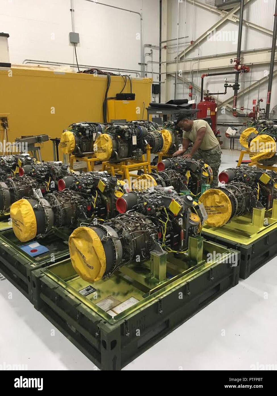 1109th theater aviation sustainment maintenance group hi-res stock ...