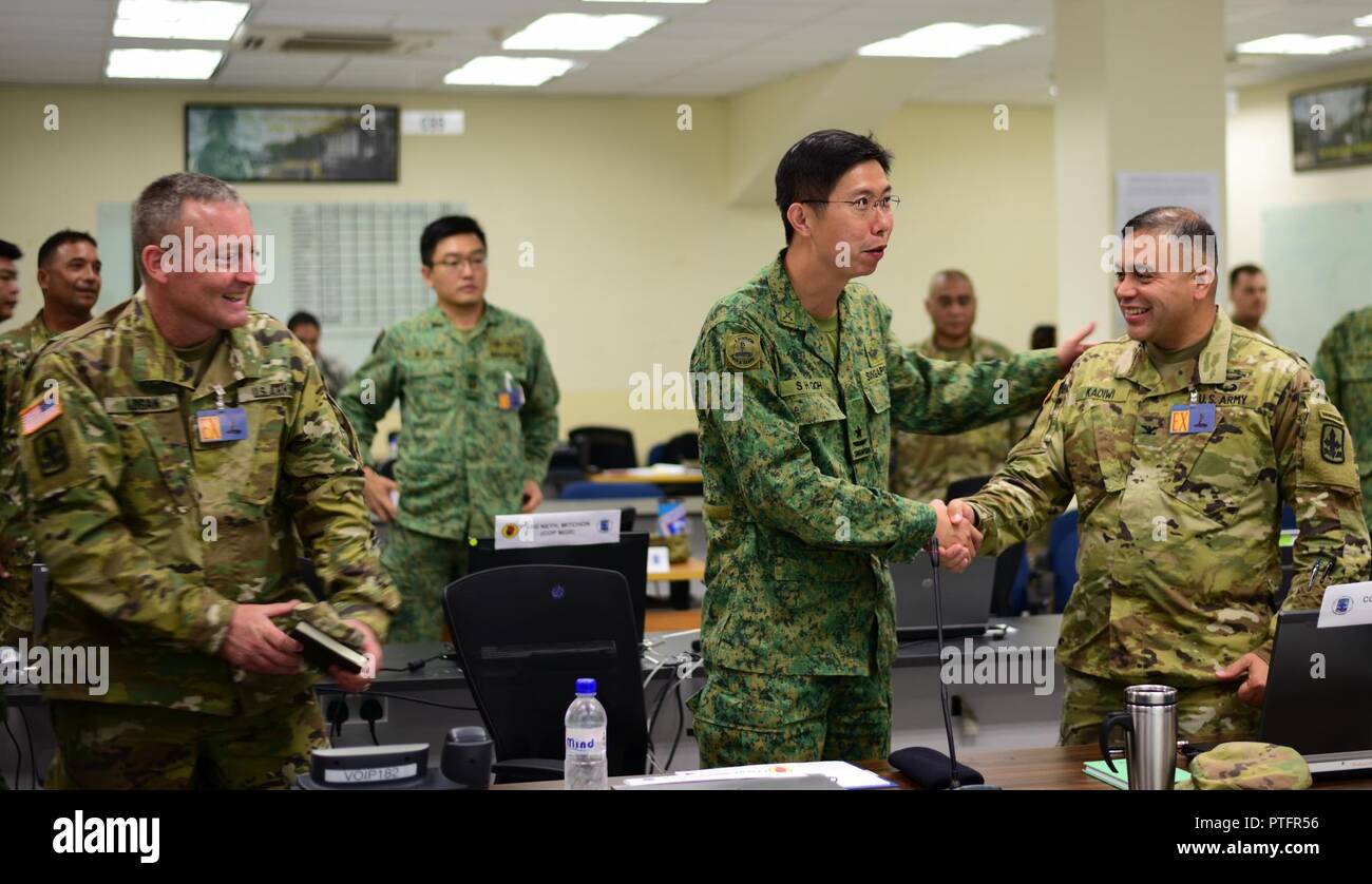 Singapore Army Brig. Gen. Goh Si Hou, Commander of 6th Division ...