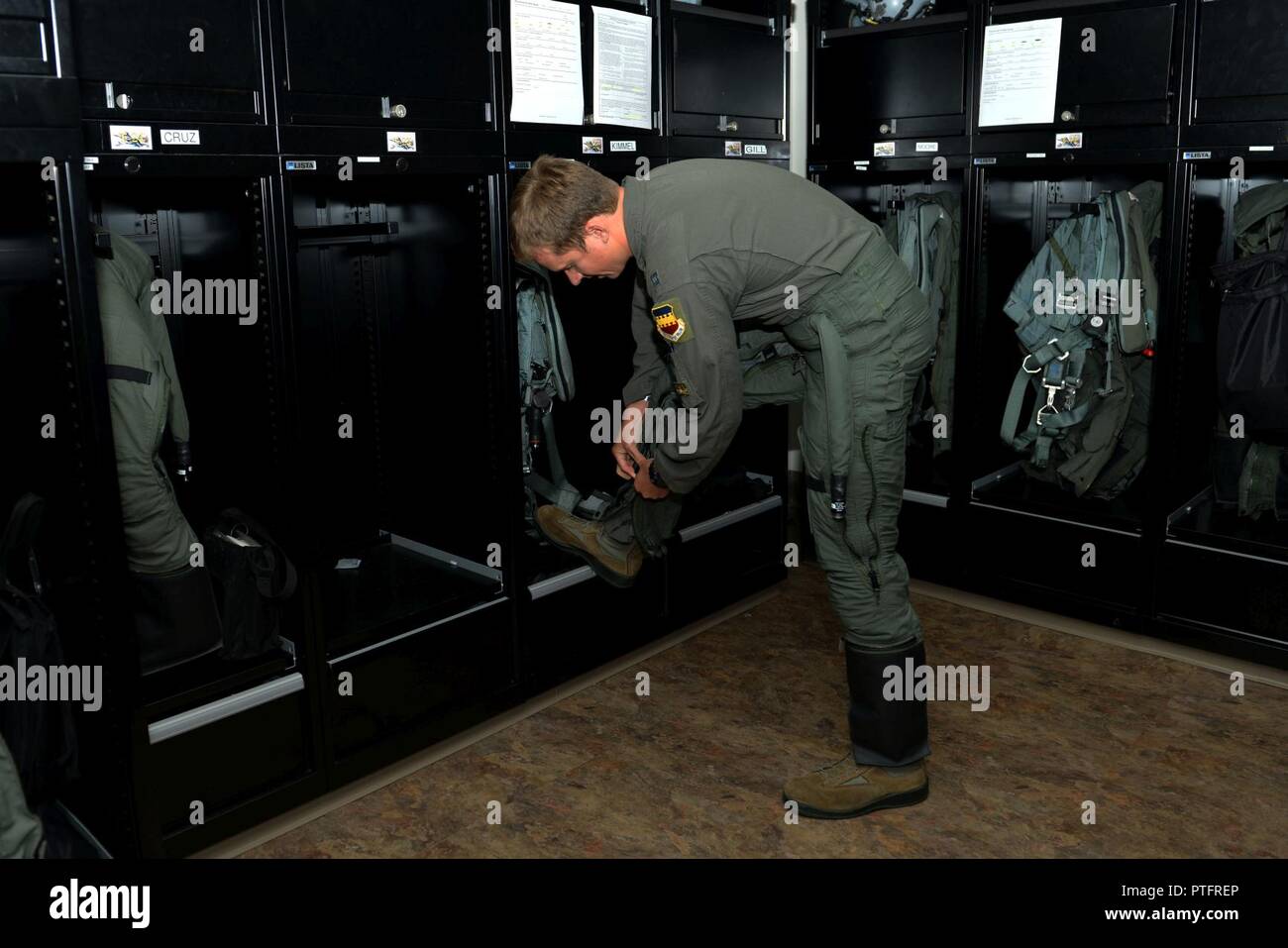 Pilot g suit hi-res stock photography and images - Alamy