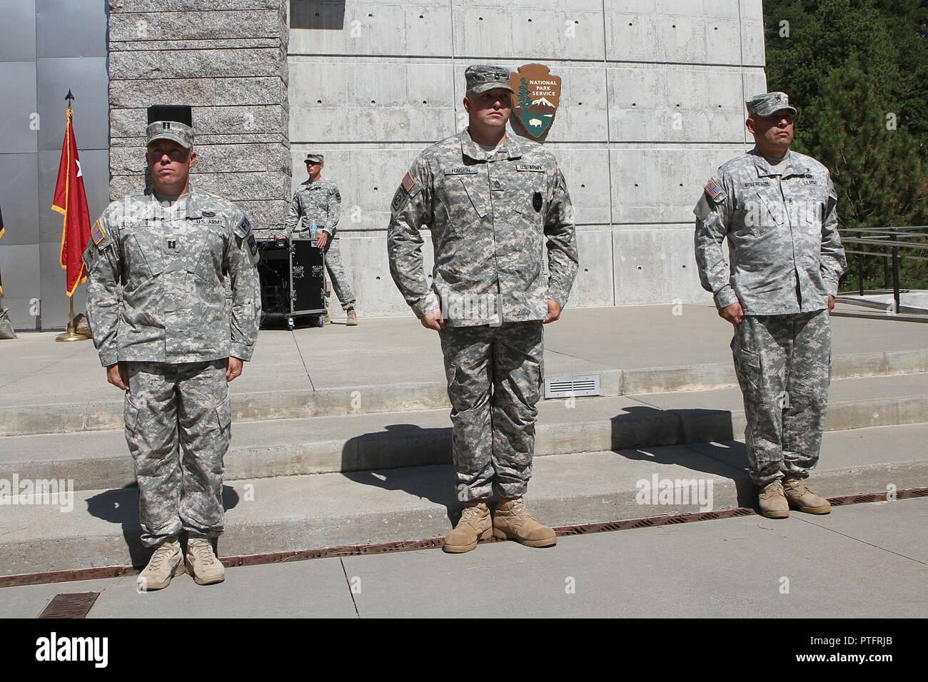 216th engineer detachment firefighting team hi-res stock photography ...