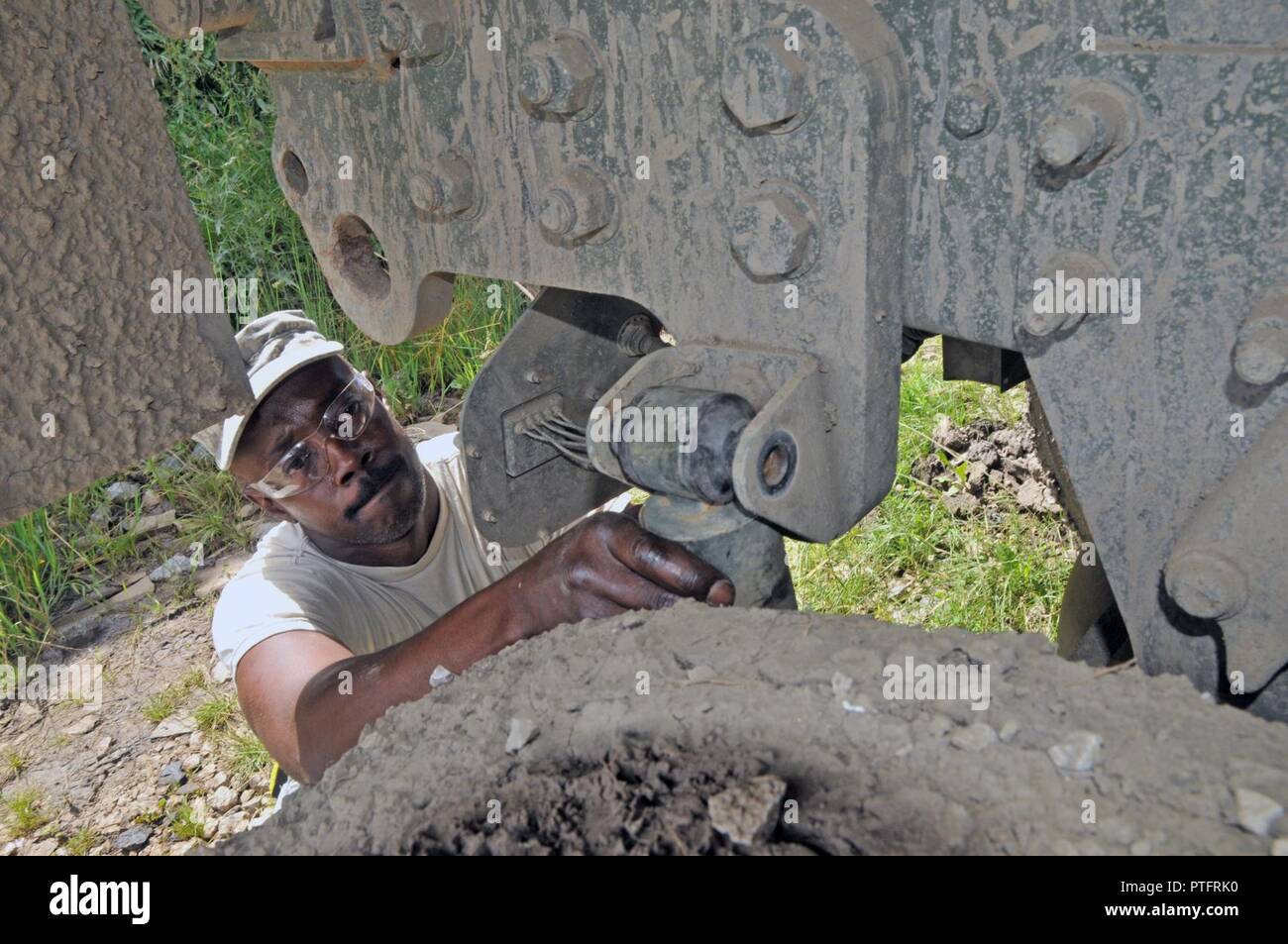 U.S. Army Reserve Sgt. Anthony Harley, 391st Engineer Battalion, 926th ...