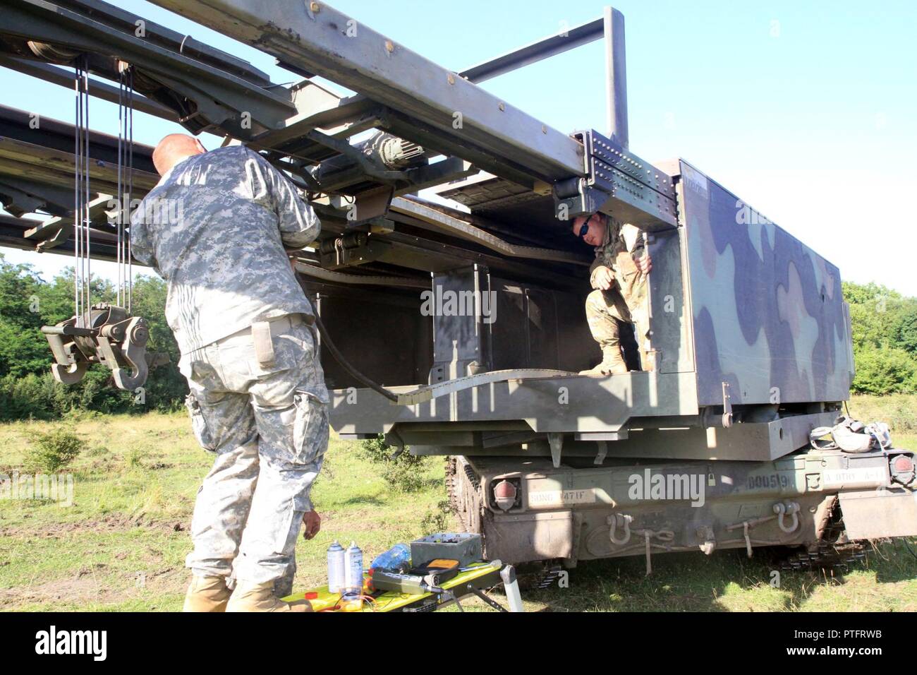 Forward repair system hi-res stock photography and images - Alamy