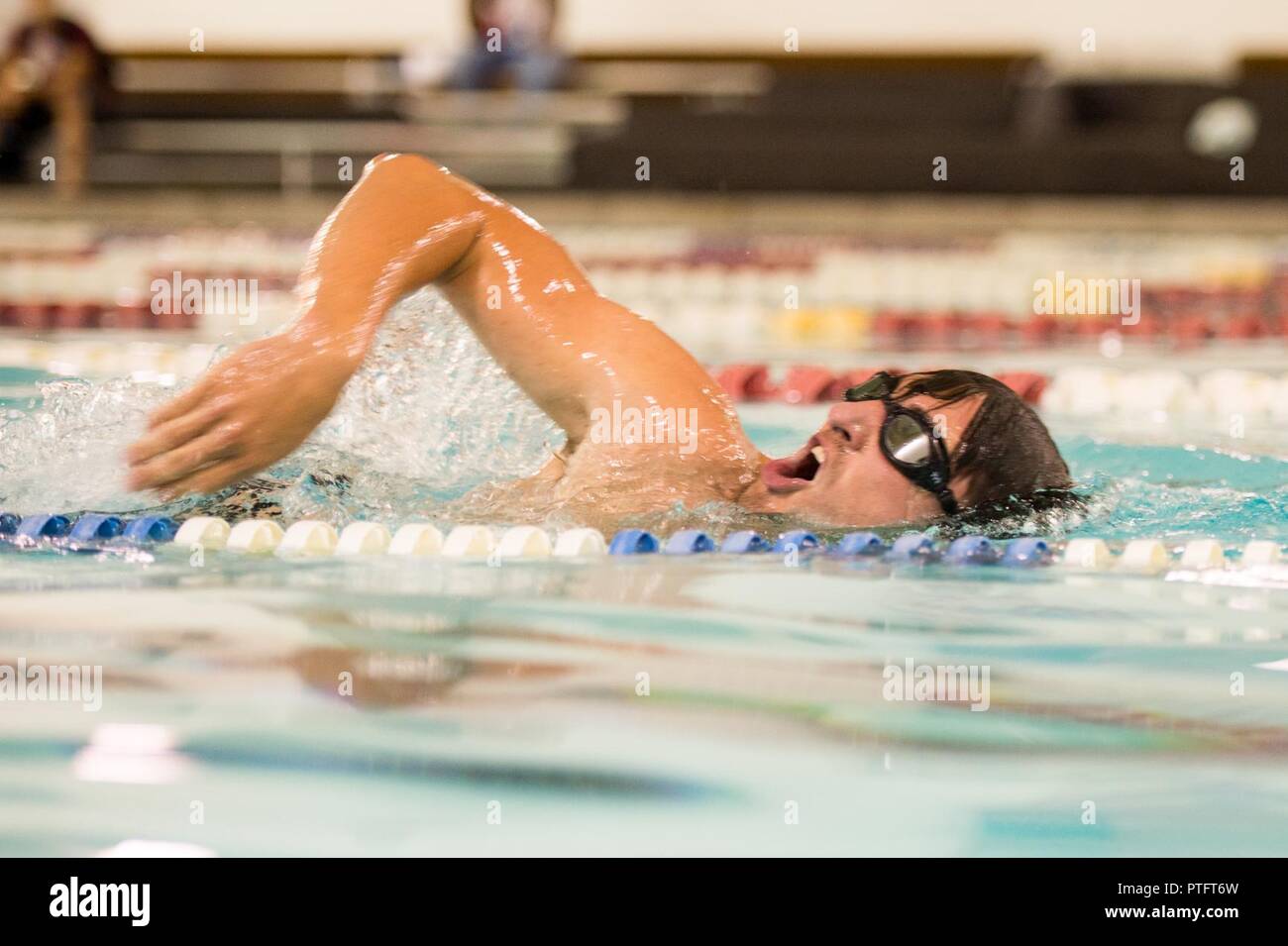 Delayed enlistment program hi-res stock photography and images - Alamy