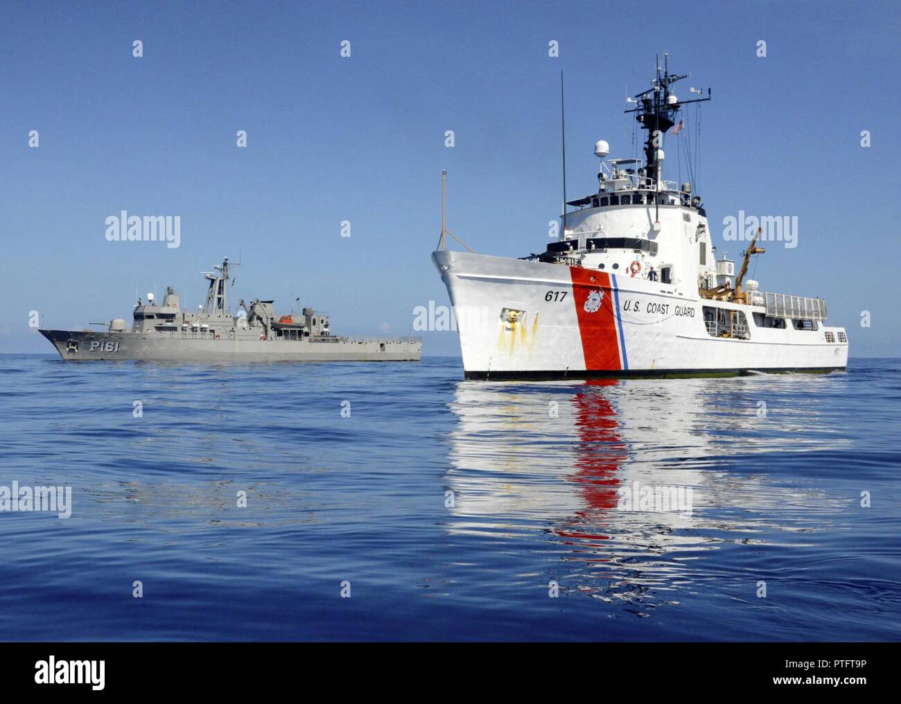 Members from Coast Guard Cutter Vigilant train and visit with members ...