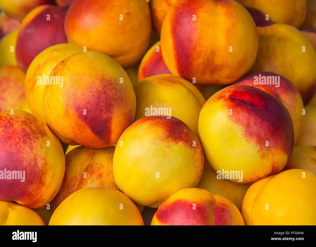 Healthy peaches hi-res stock photography and images - Alamy