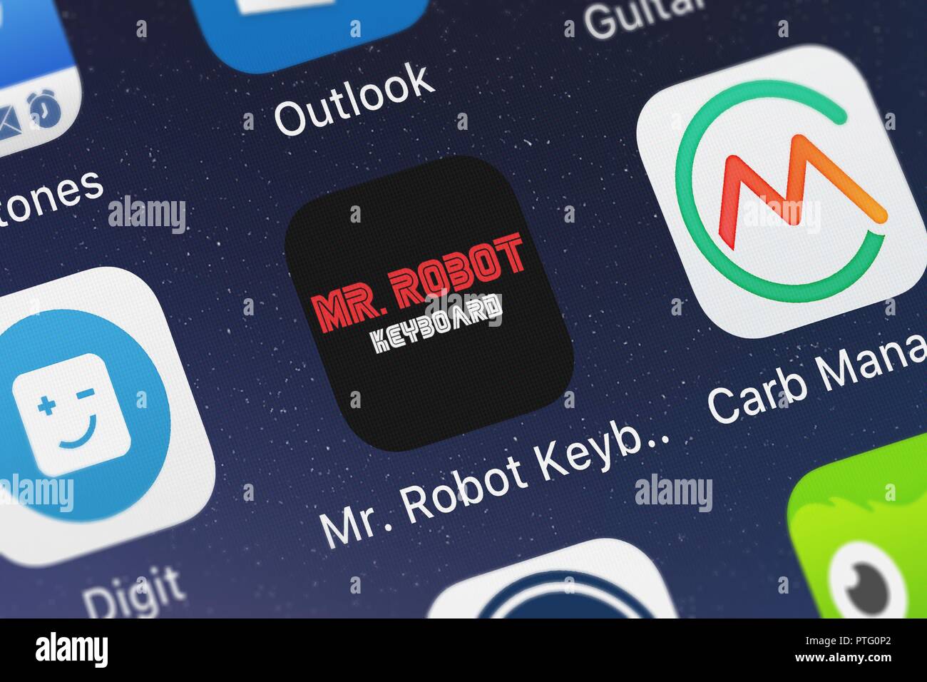 Mr robot hi-res stock photography and images - Alamy