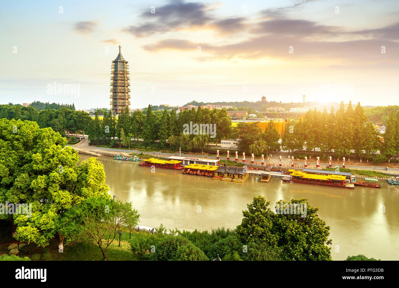 Ancient canal and pagoda, Nanjing, China cityscape Stock Photo - Alamy