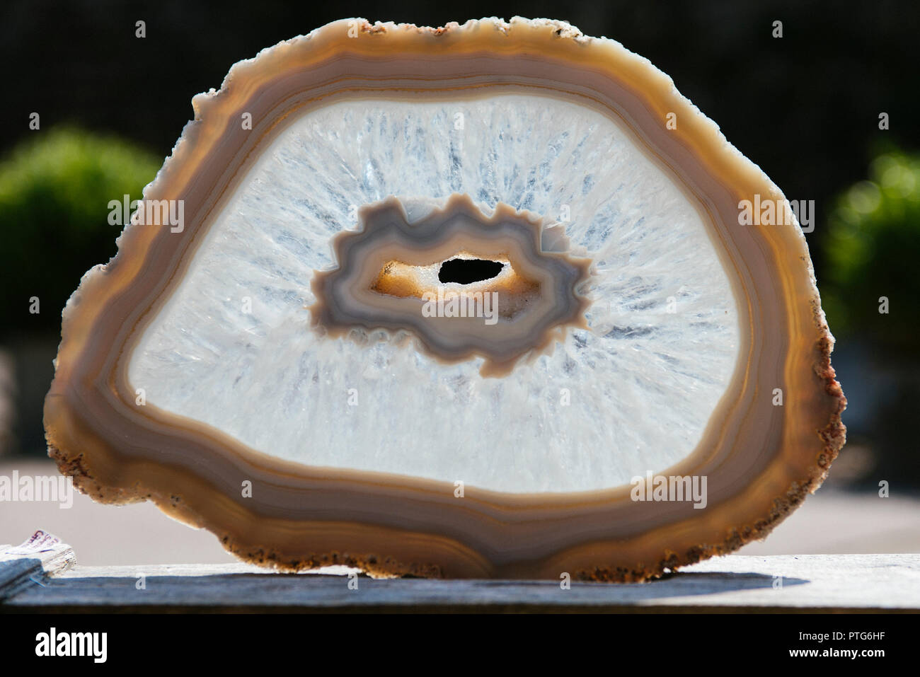 Crystal section hi-res stock photography and images - Alamy