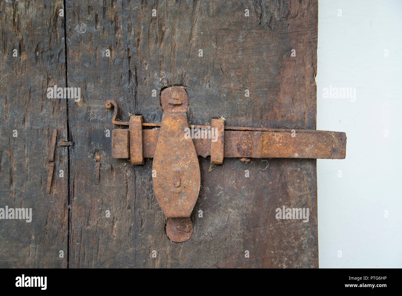 Antique indian door hi-res stock photography and images - Alamy