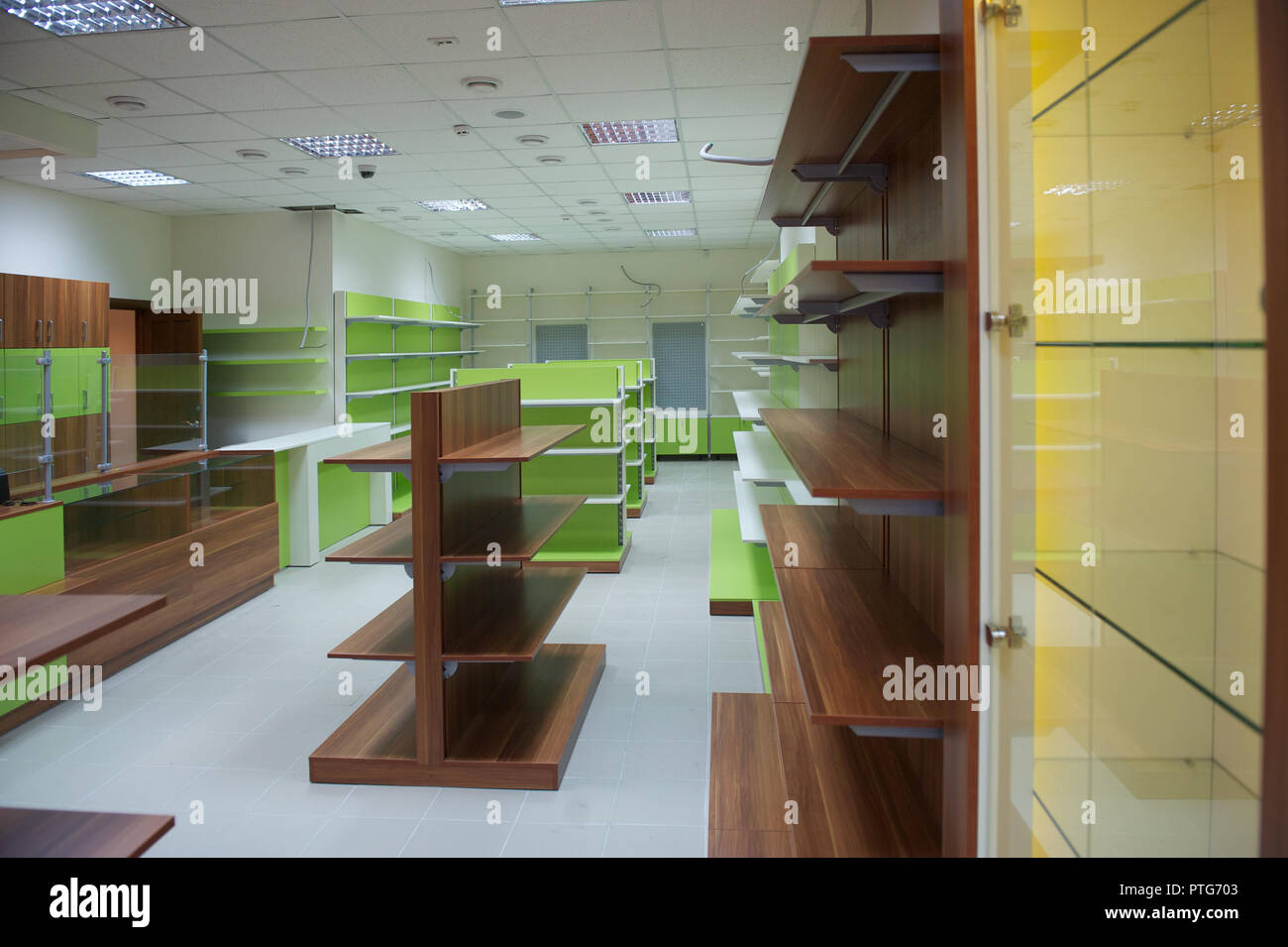 Furniture for the store. Empty store shelves.Furniture store Stock ...