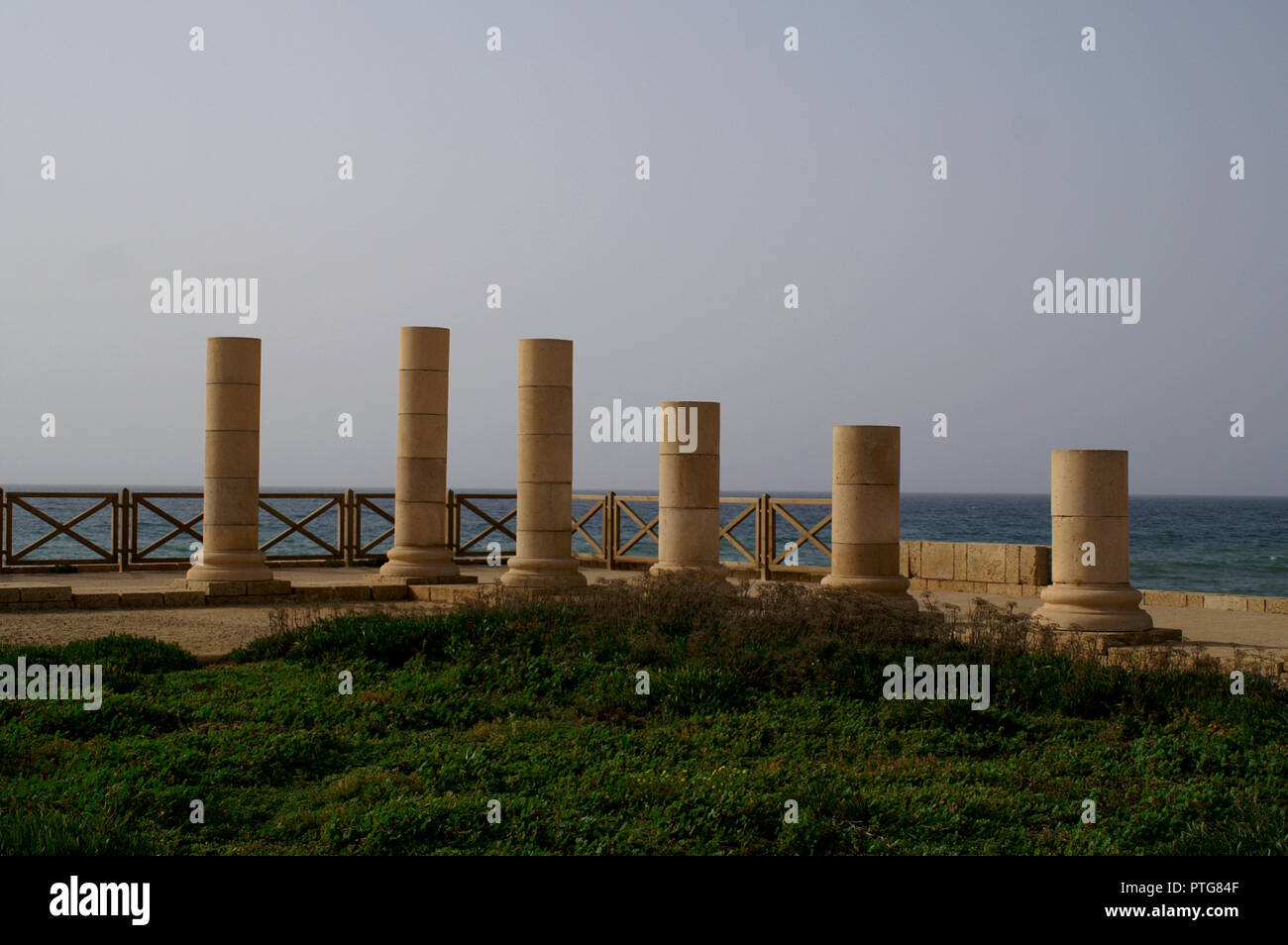 Old collums hi-res stock photography and images - Alamy