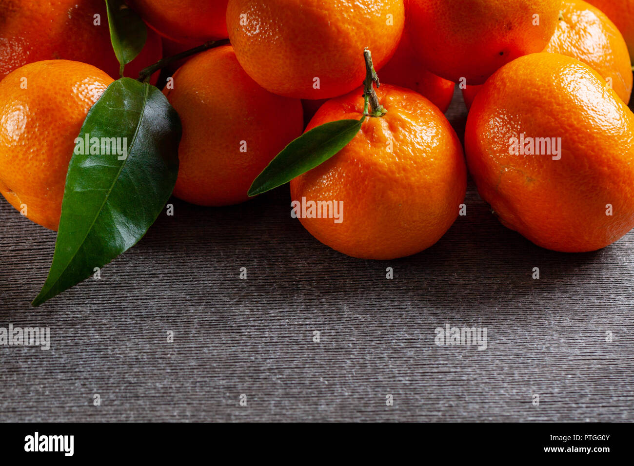 Fresh juicy clementine mandarins, winter time fruits Stock Photo - Alamy