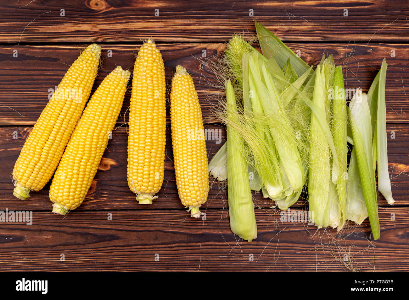 Corn cobs on vintage hi-res stock photography and images - Alamy