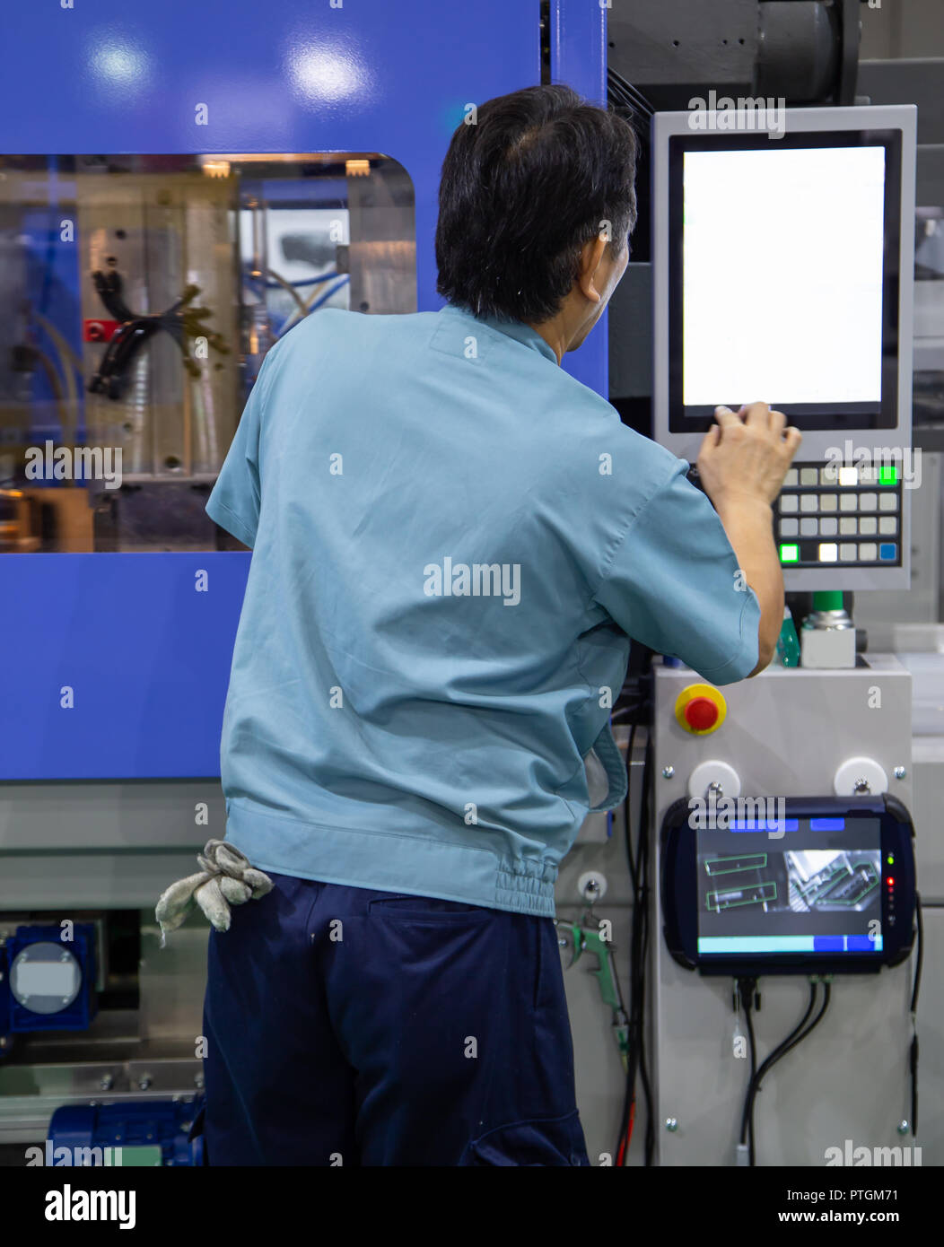 Injection molding hi-res stock photography and images - Alamy