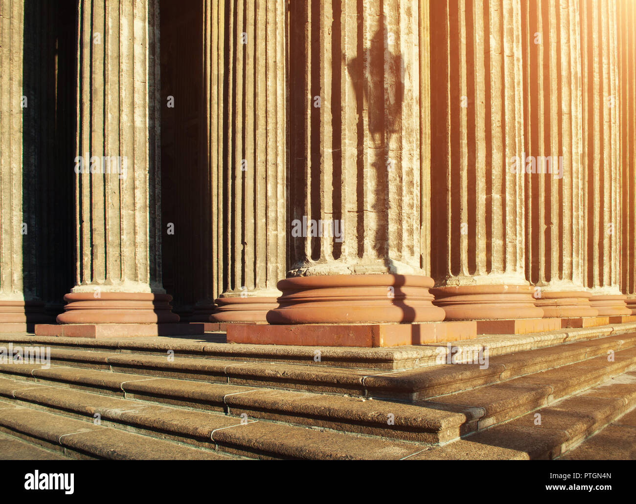 St Petersburg, Russia. Kazan Cathedral colonnade -architecture ...