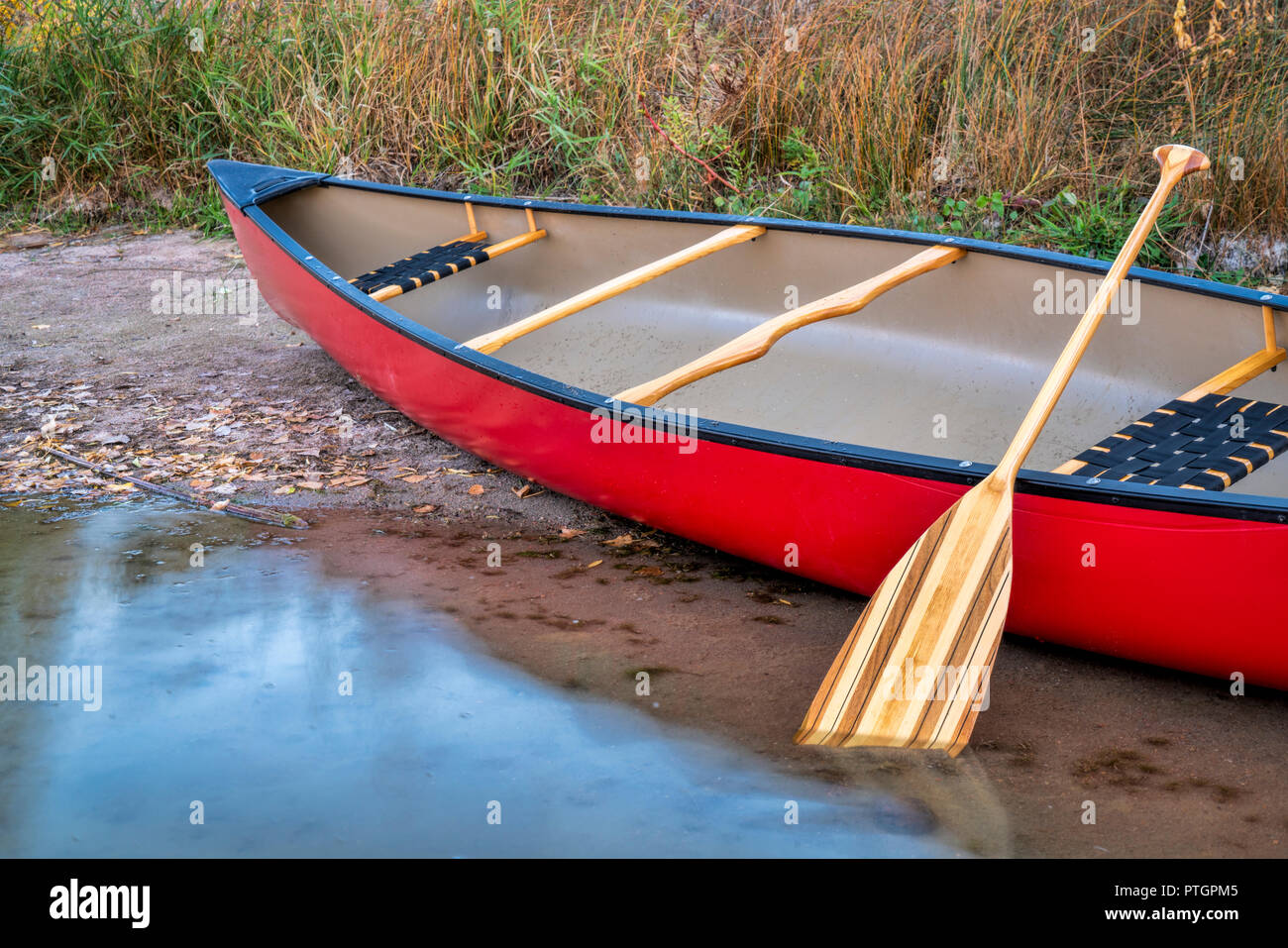 Tandem boat hi-res stock photography and images - Alamy