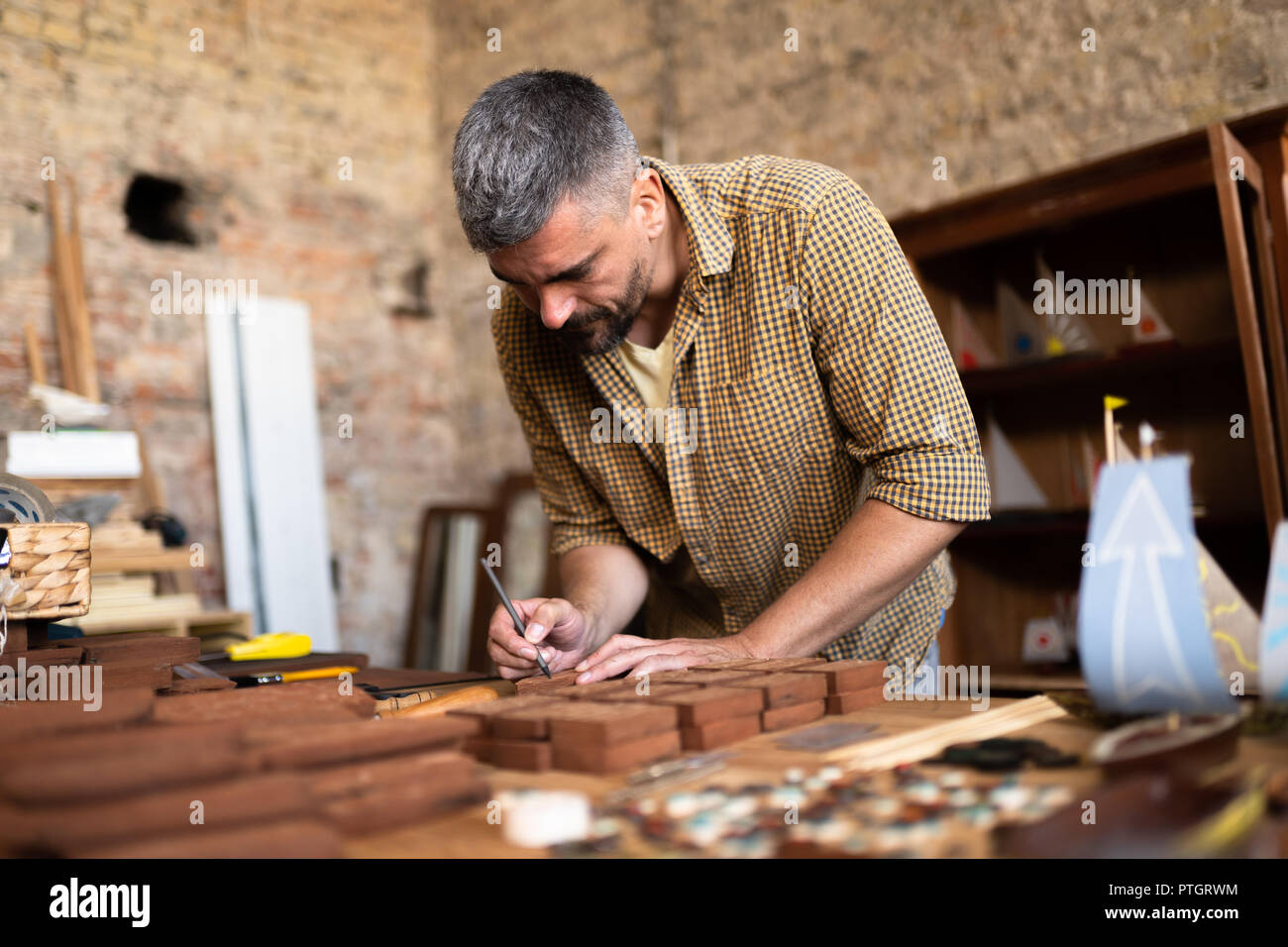 Wood carpenter at work in his workshop Stock Photo - Alamy