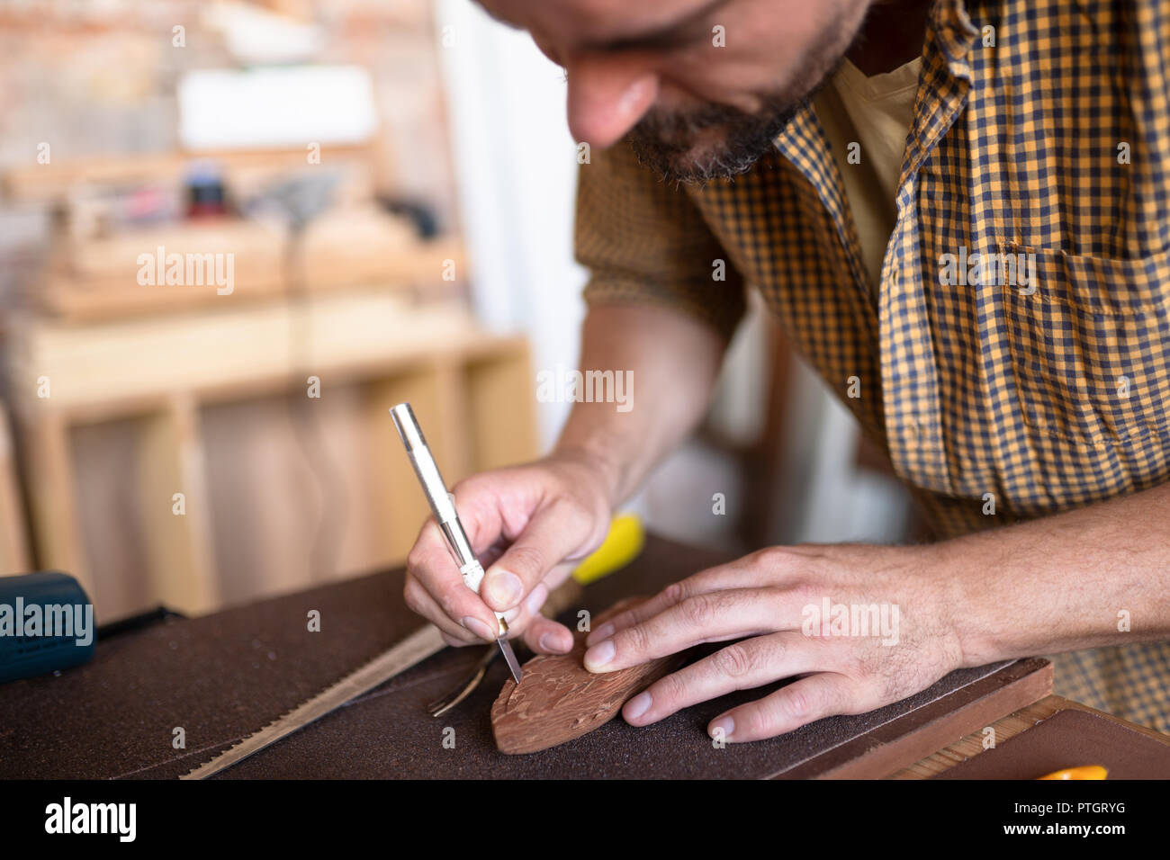 Male using wood chisel hi-res stock photography and images - Alamy