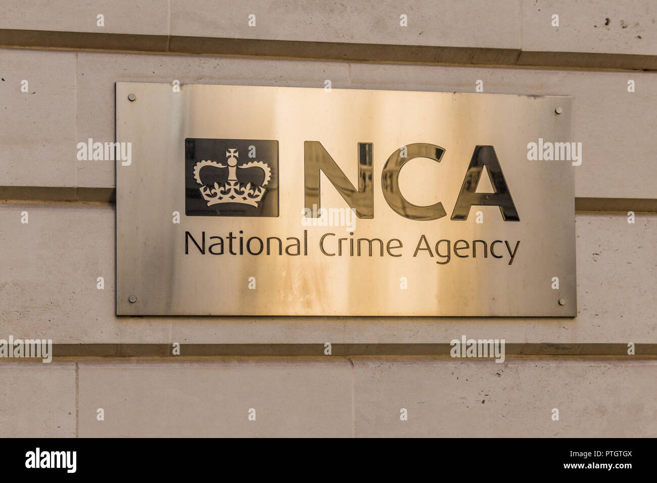 National crime agency uk hi-res stock photography and images - Alamy