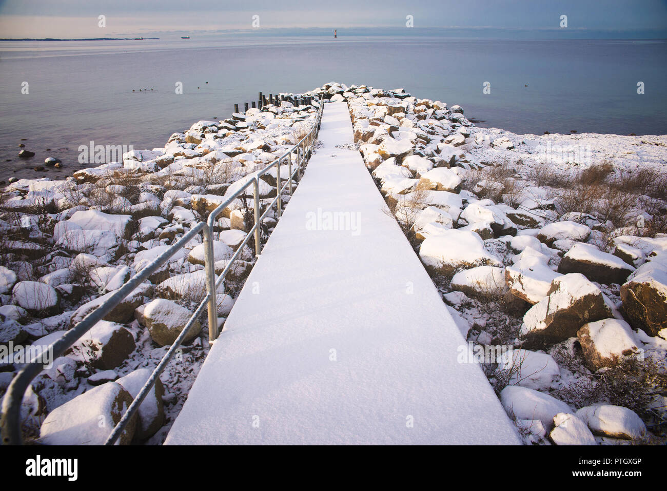 Sky and sea nature landscape hi-res stock photography and images - Alamy