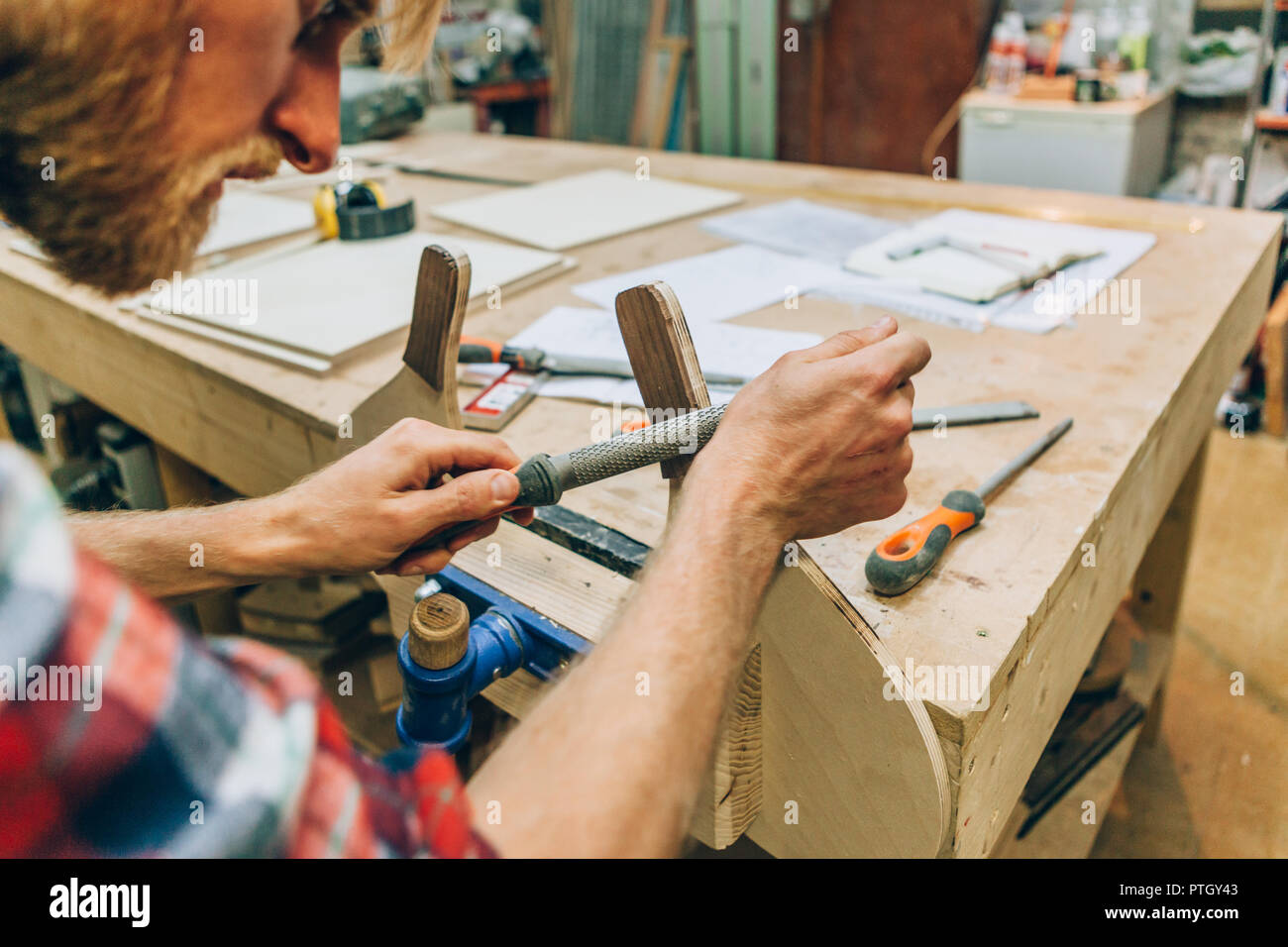 Manual craft hi-res stock photography and images - Alamy