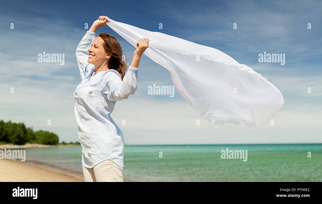 Shawl in wind hi-res stock photography and images - Alamy