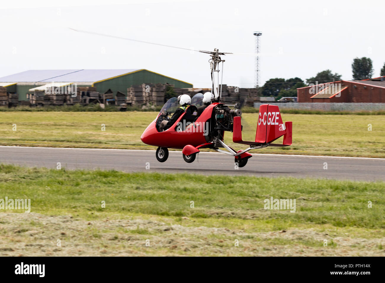 Two bladed rotor hi-res stock photography and images - Alamy