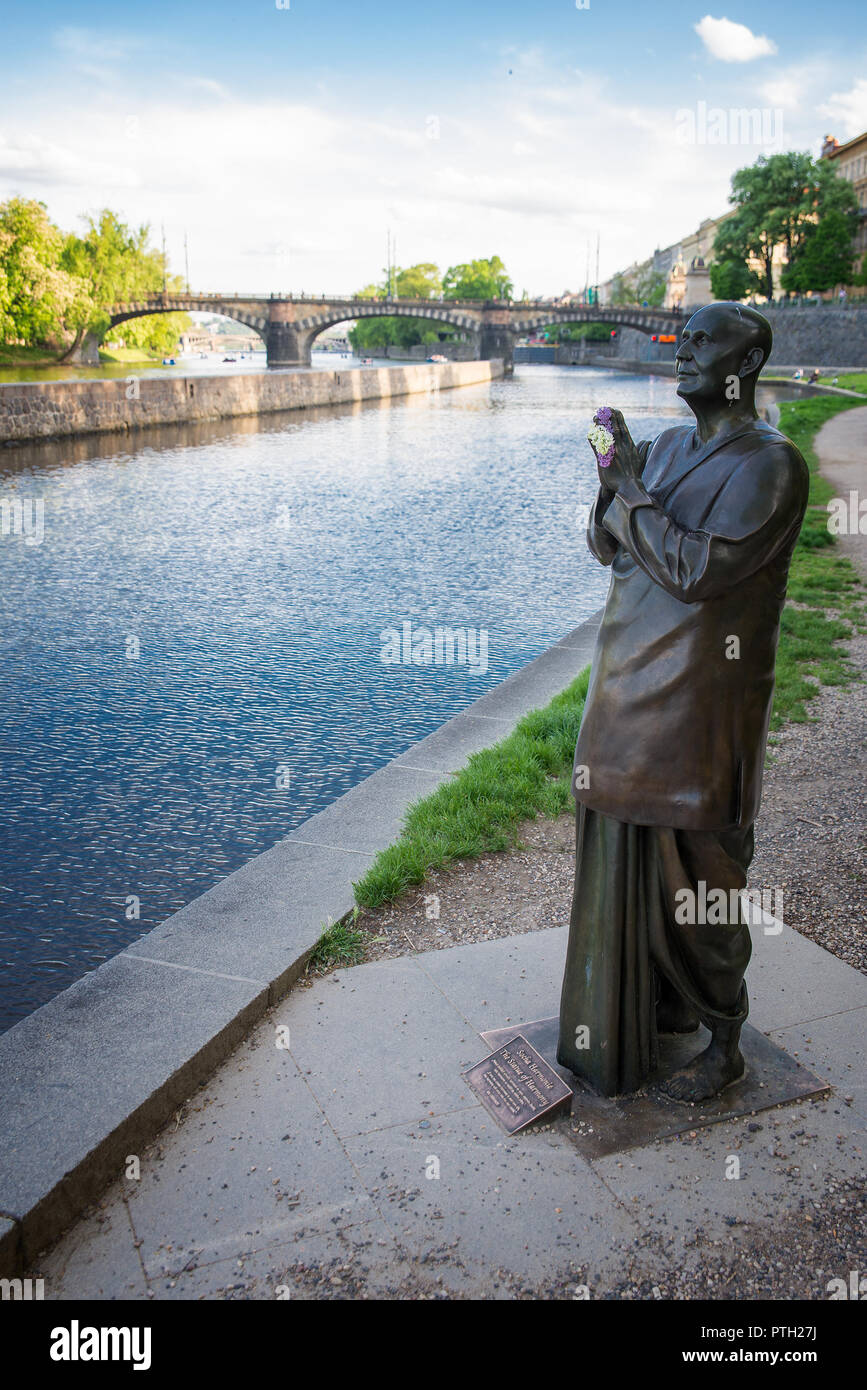 statue of a monk Stock Photo - Alamy