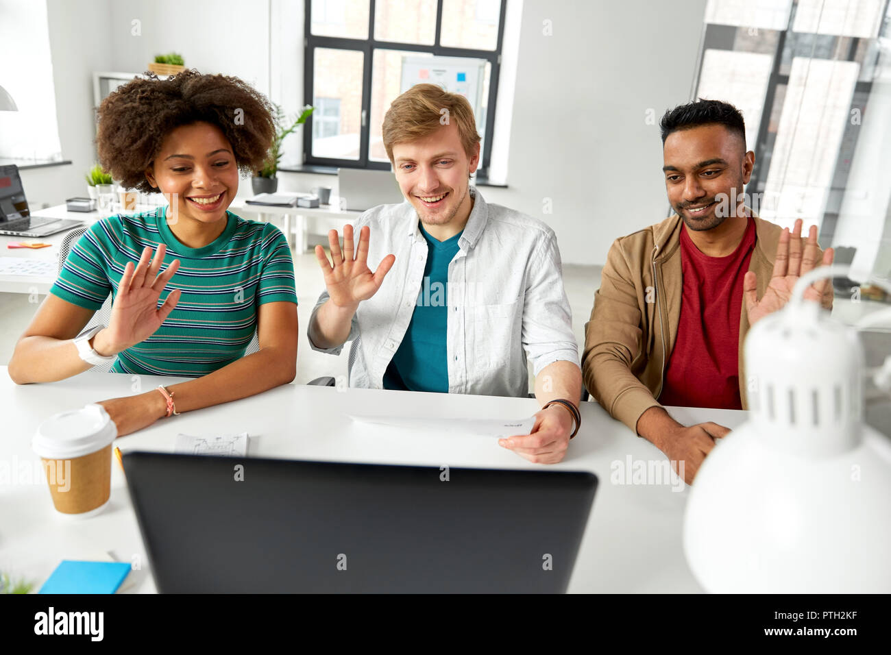 Office video conference hi-res stock photography and images - Alamy