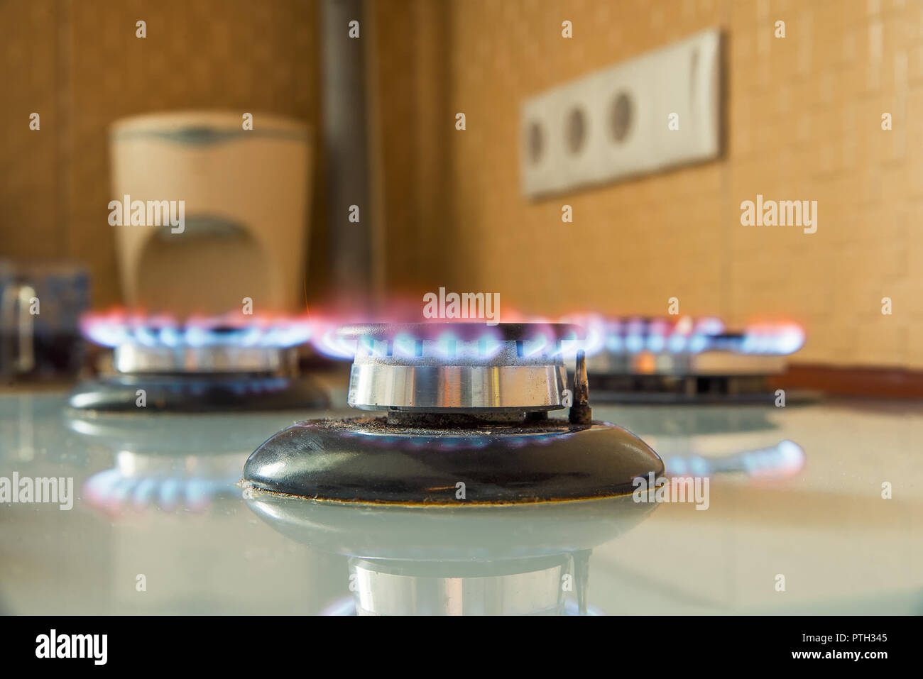 gas burning blue flame Stock Photo - Alamy