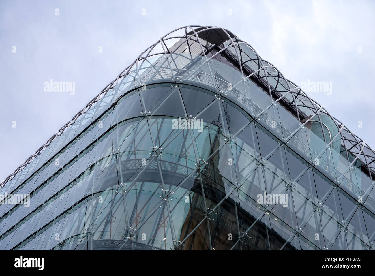 Unusual glass wall hi-res stock photography and images - Alamy